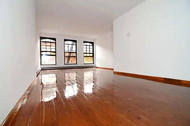 250 Front Street #2 in Fulton/Seaport, Manhattan | StreetEasy