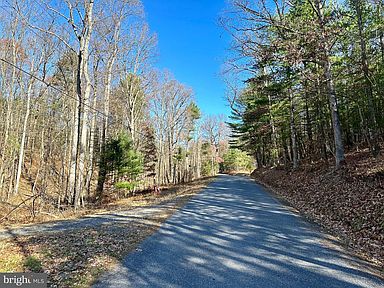 22692 Hollow Rd, Neelyton, PA 17239 | Zillow