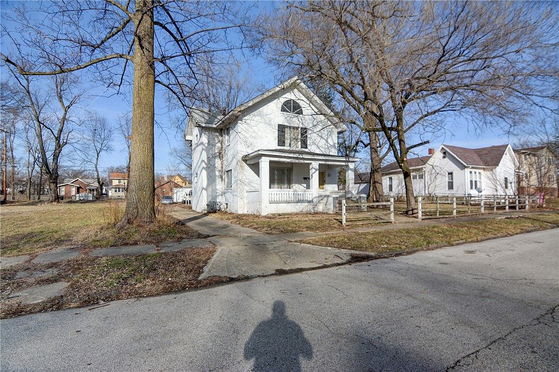 646 W Macon St, Decatur, IL 62522 | Zillow