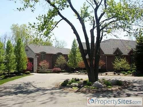 3557 W Tienken Rd, Rochester Hills, MI 48306 | Zillow