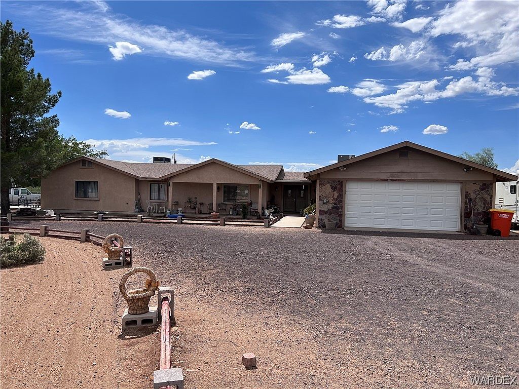 3625 N Hassayampa Rd, Golden Valley, AZ 86413 | MLS #006199 | Zillow