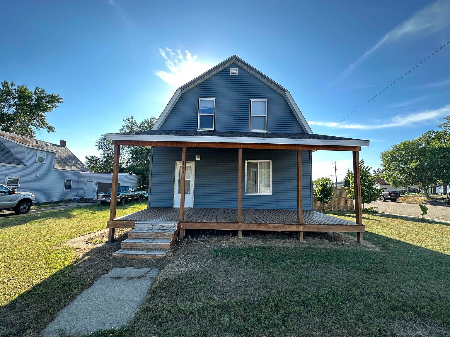 121 Lake St, Drake, ND 58736 | MLS #231309 | Zillow