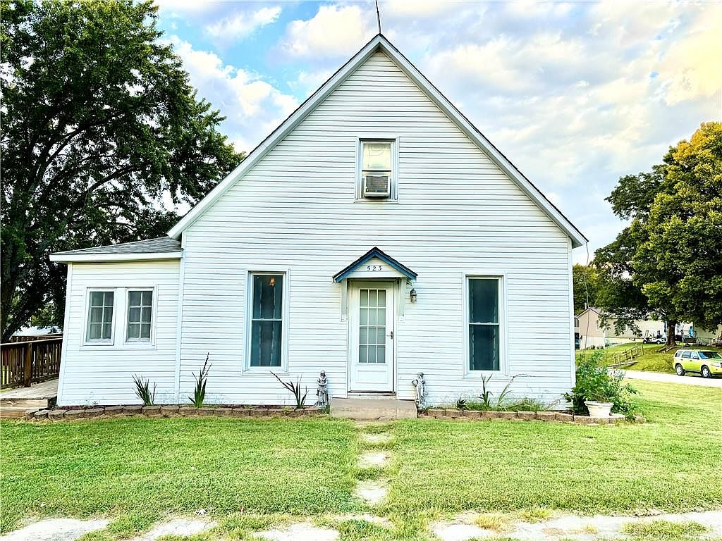 523 W 3rd St, Barnard, MO 64423 | Zillow