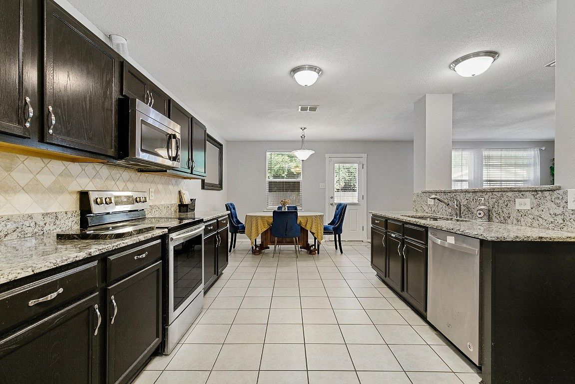 16509 Woodside Dr, Justin, TX 76247 | Zillow