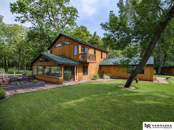 28407 W Maple Rd, Waterloo, NE 68069 | MLS #22115990 | Zillow