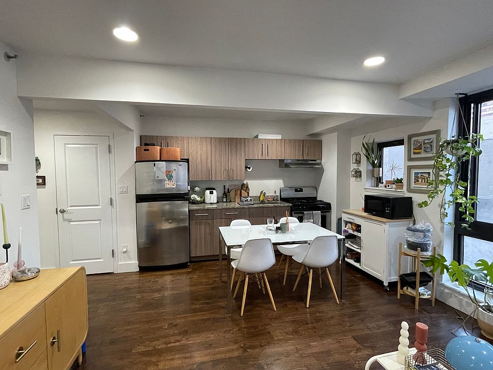 203 E 121st St New York NY | Zillow