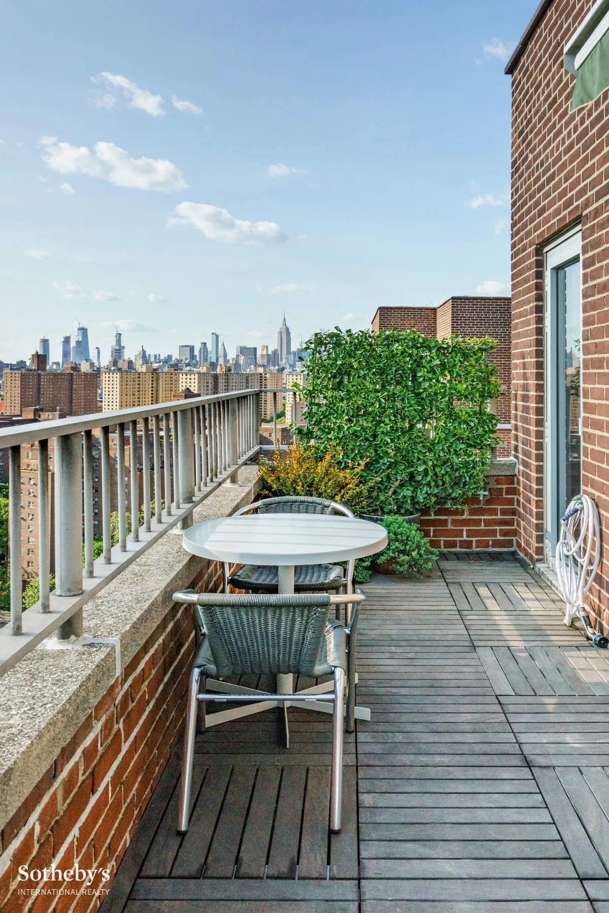 577 Grand Street #F2002 in Lower East Side, Manhattan | StreetEasy