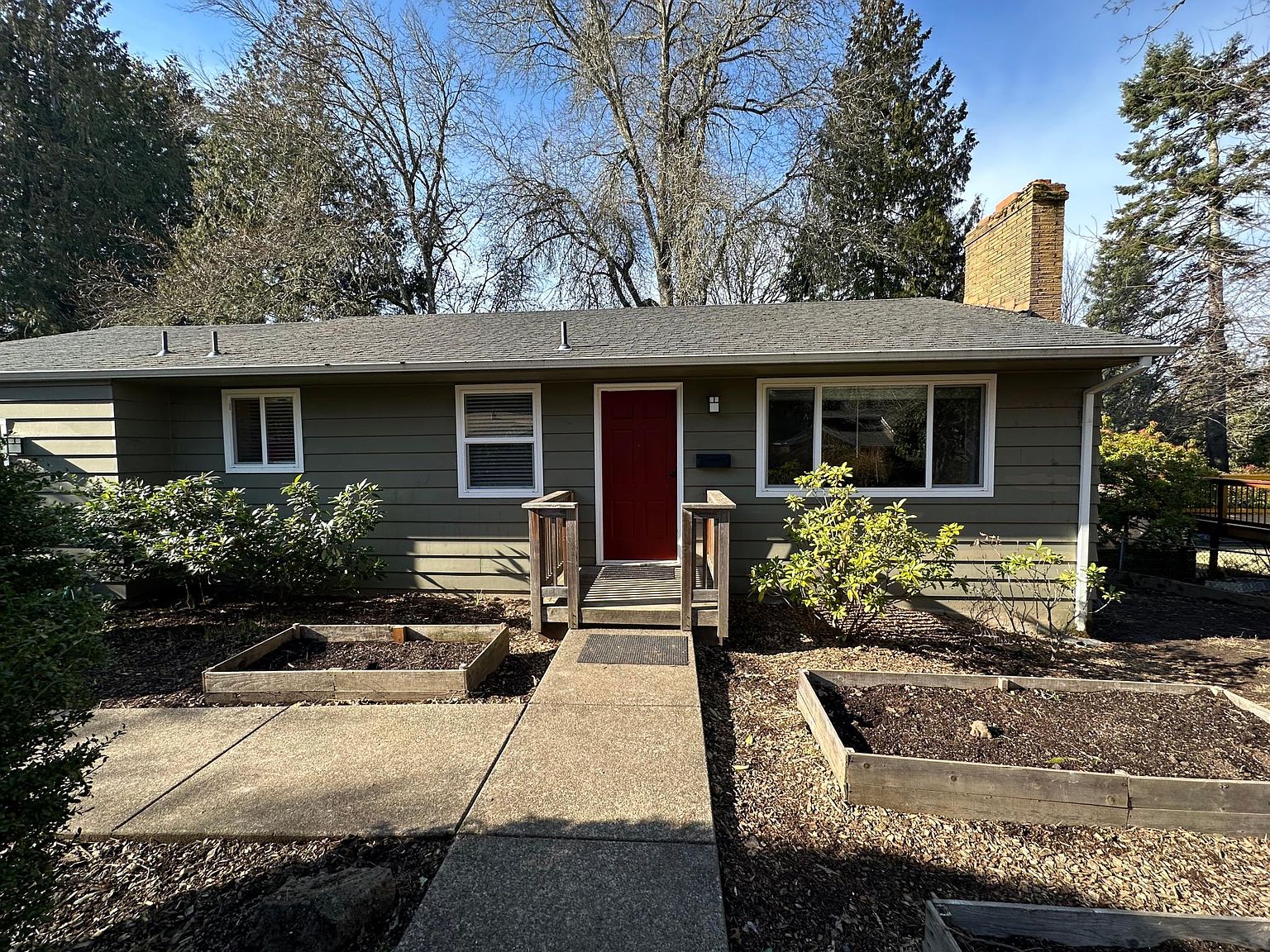 8425 SW 46th Ave, Portland, OR 97219 | Zillow