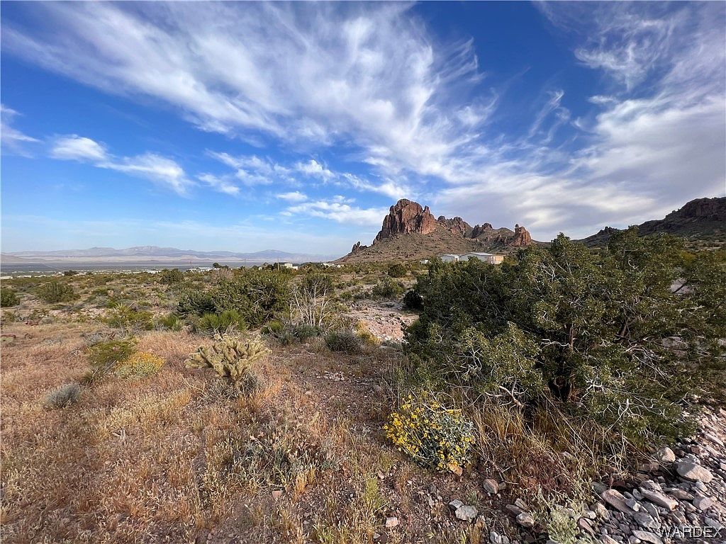 2406 S Guthrie Rd, Golden Valley, AZ 86413 | Zillow