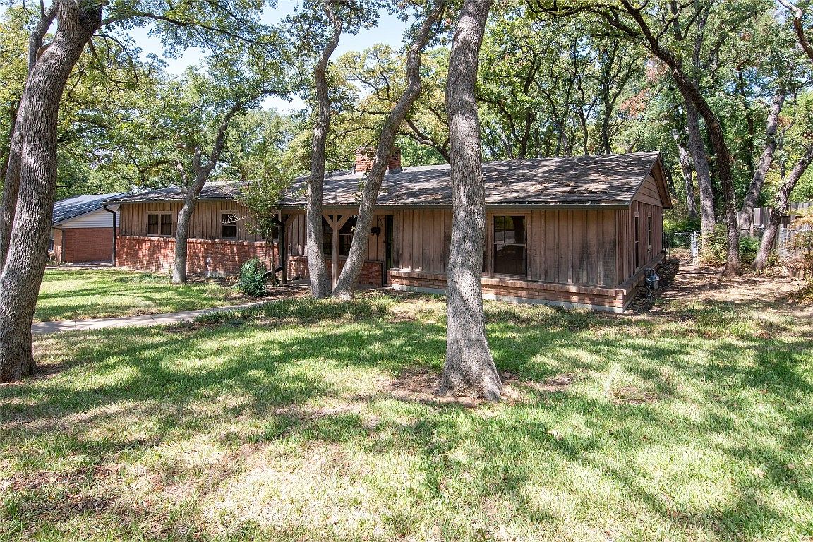 1716 Danciger Dr, Fort Worth, TX 76112 | Zillow