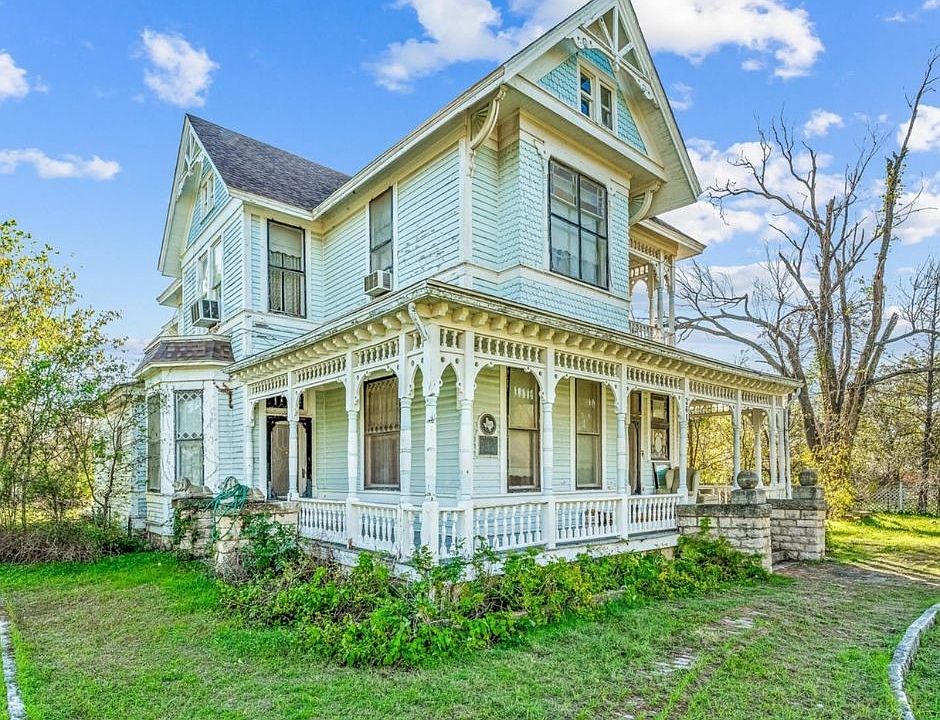 261 N Grafton St, Dublin, TX 76446 | MLS #20717181 | Zillow