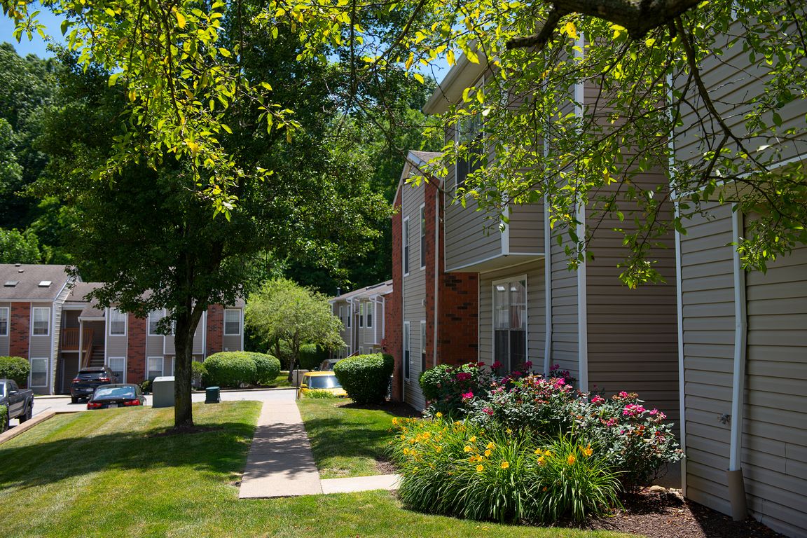 Chestnut Ridge Apartments - 3200 Chestnut Ridge Dr Pittsburgh PA (with ...