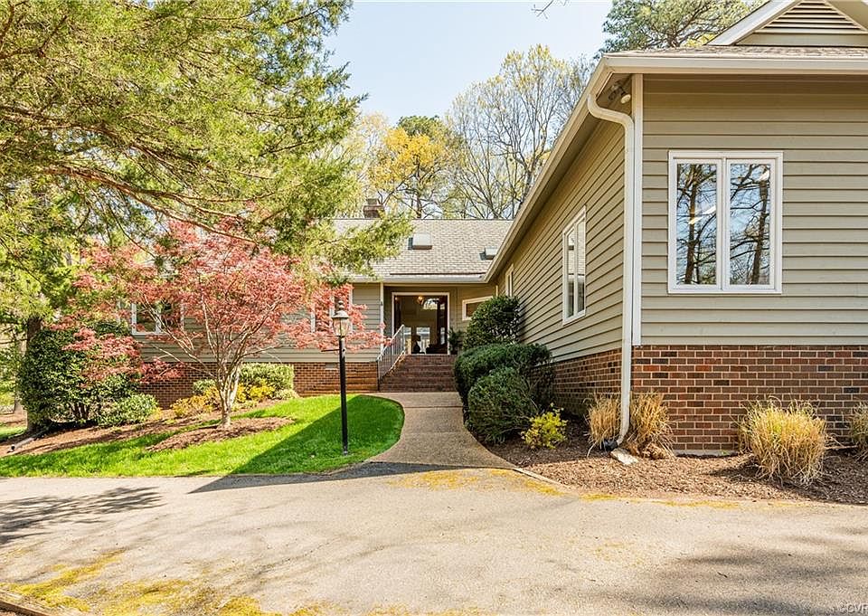 2911 Summerhurst Dr, Midlothian, VA 23113 | Zillow
