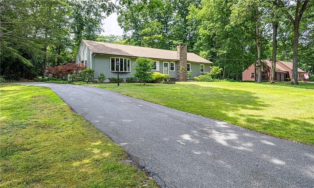 23 Countryside Rd, North Scituate, RI 02857 | Zillow