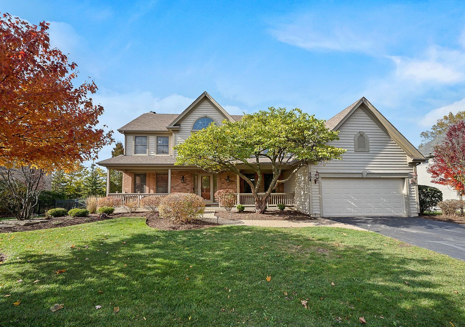 704 Fox Run Dr, Geneva, IL 60134 | Zillow