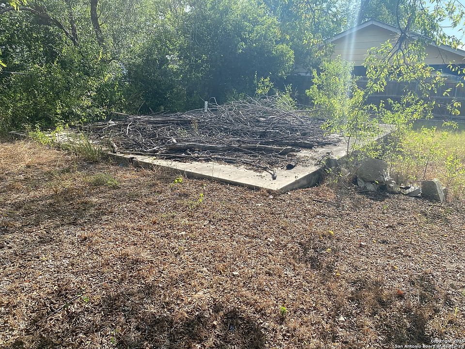 5124 E Hayden Dr San Antonio TX | Zillow