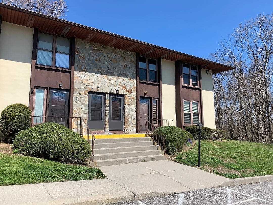 15 Sycamore Ct, Selden, NY 11784 | Zillow