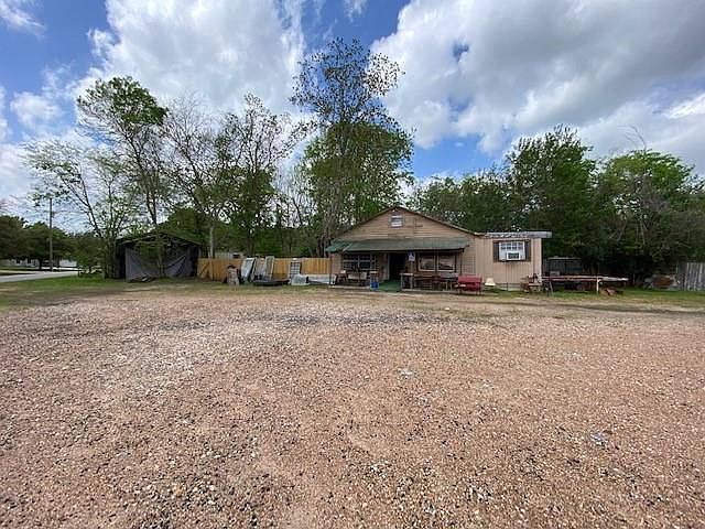805 Frydek Rd, Sealy, TX 77474 | MLS #26204982 | Zillow