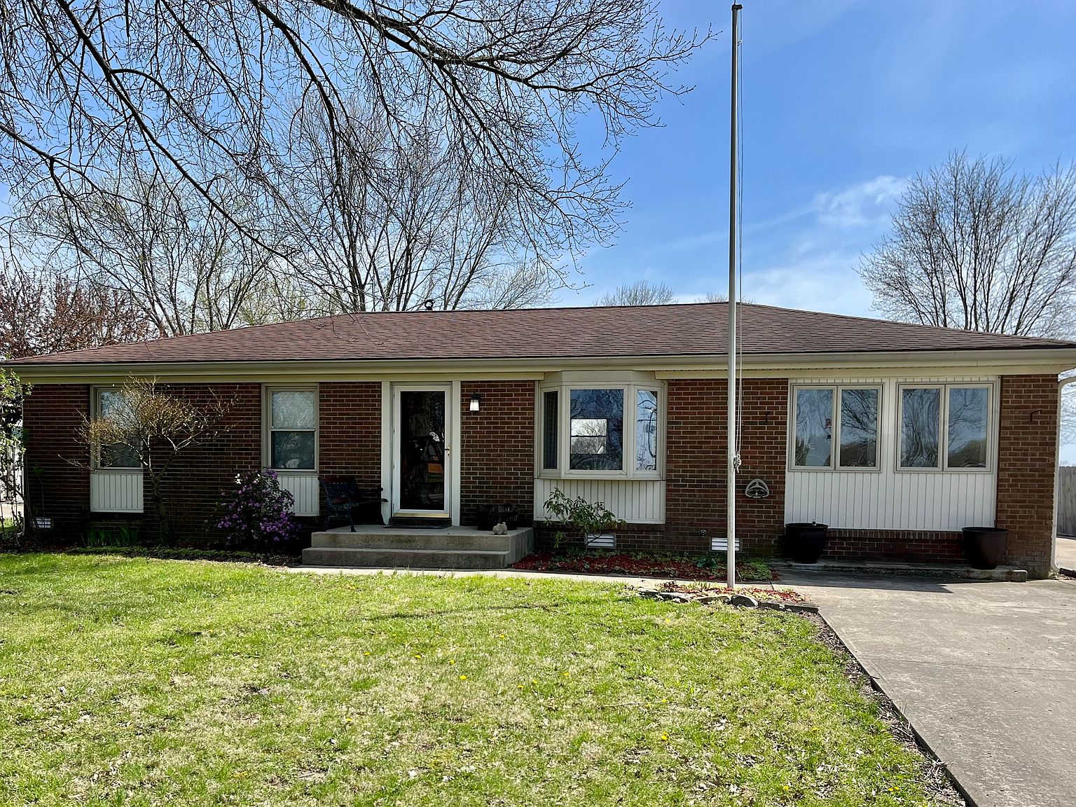 133 Hauser Dr, Hope, IN 47246 | Zillow