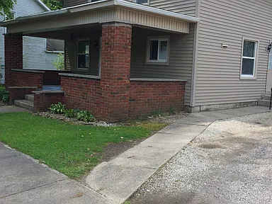 308 S 1st St Pierceton IN | Zillow
