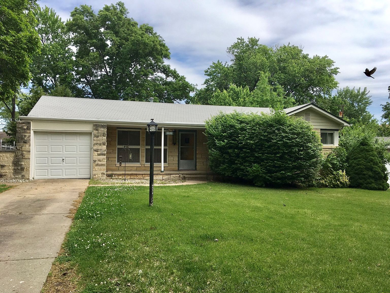 2020 College View Rd, Manhattan, KS 66502 | Zillow