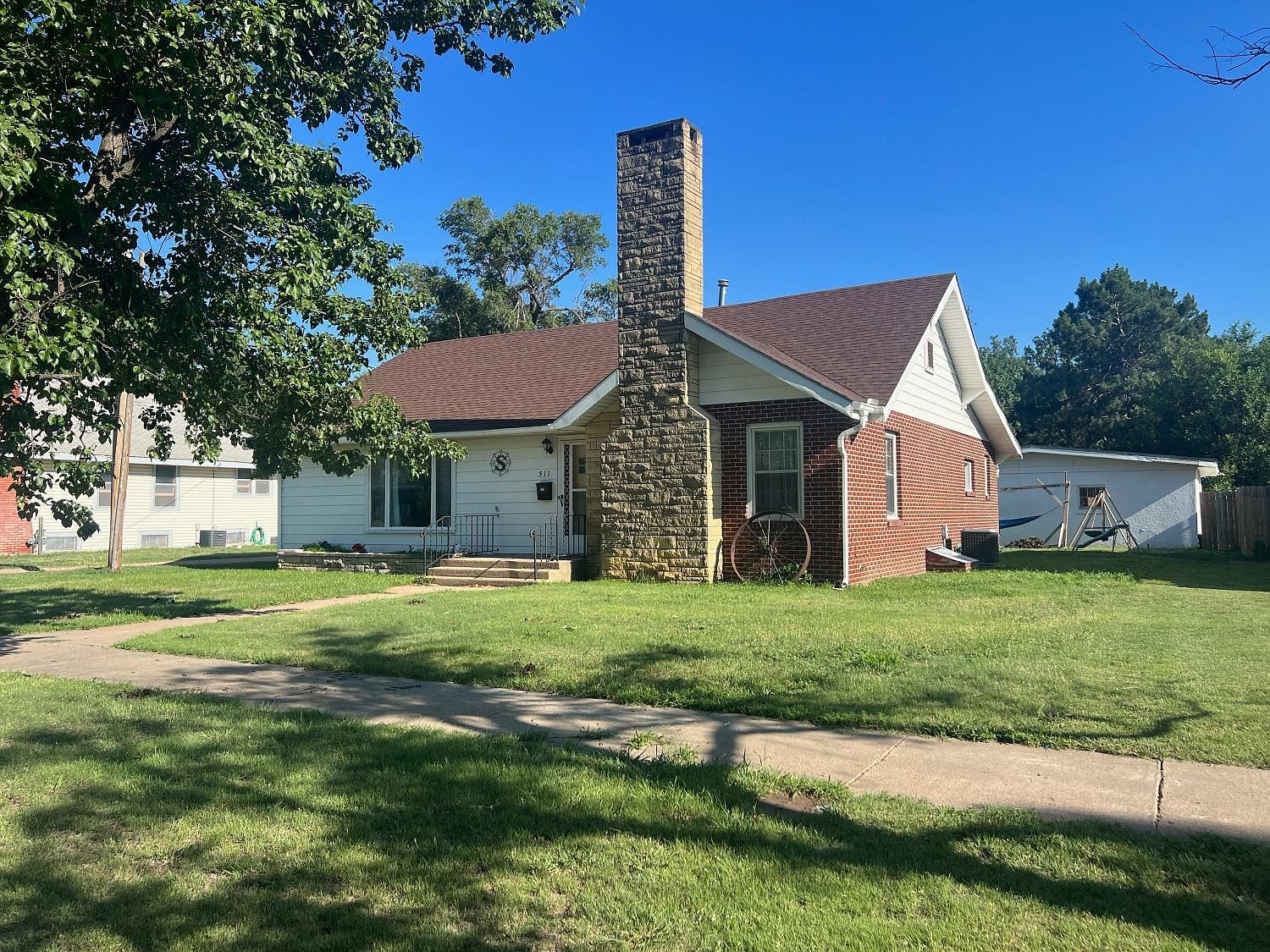 511 E 4th St, Kinsley, KS 67547 | MLS #82612 | Zillow