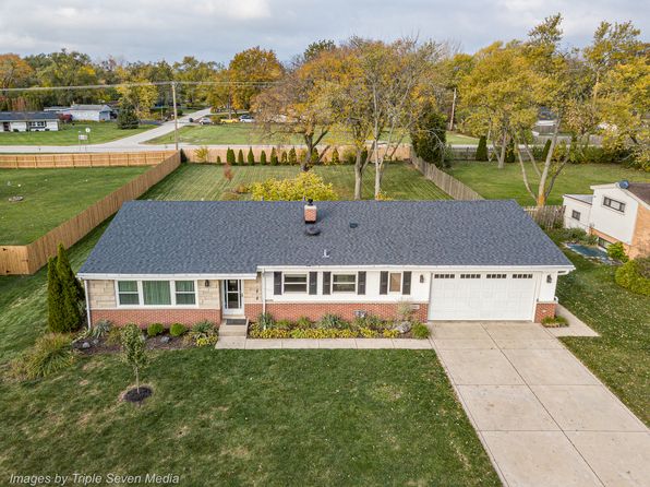 Countryside Real Estate - Countryside IL Homes For Sale | Zillow