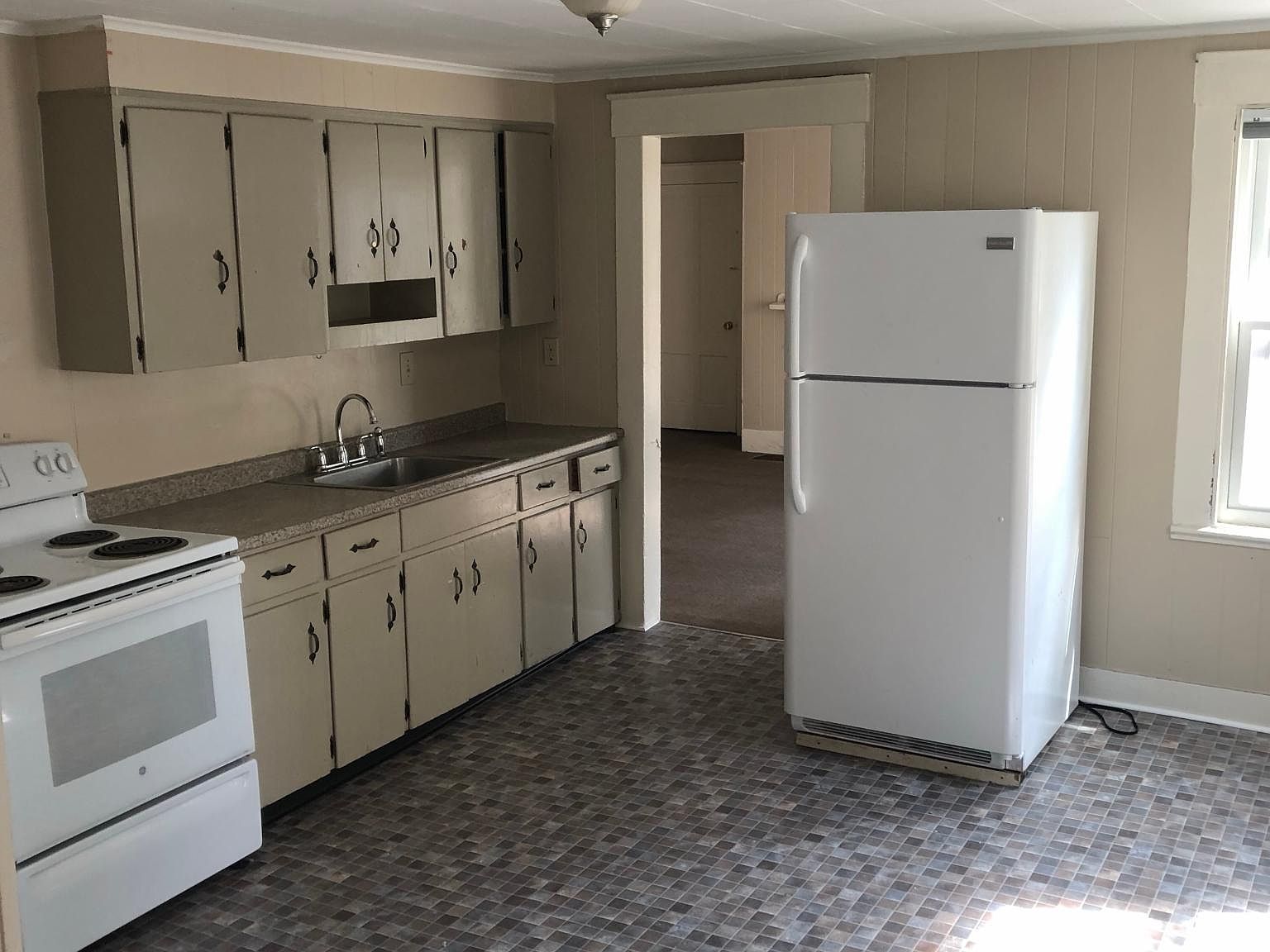 29 Court St, Dover, NH 03820 | Zillow