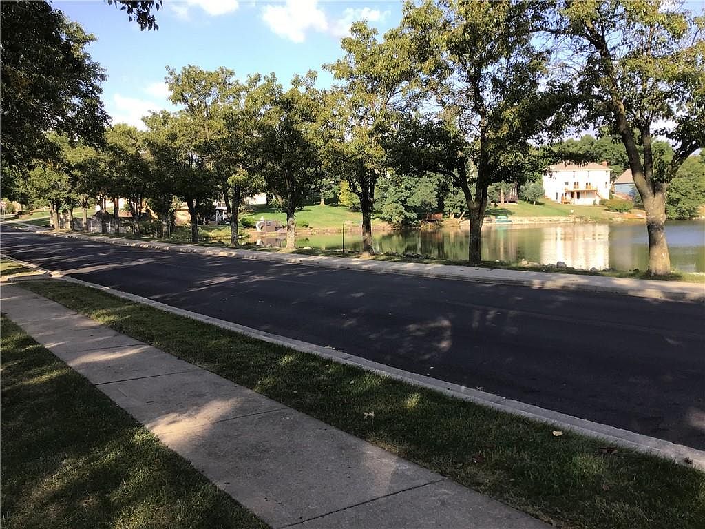 8513 N Beaman Ave, Kansas City, MO 64154 | Zillow