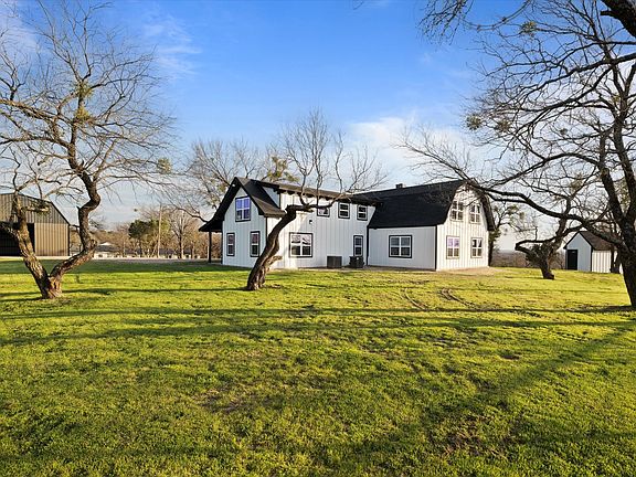 400 Timber Wild Dr, Weatherford, TX 76087 | MLS #20851373 | Zillow