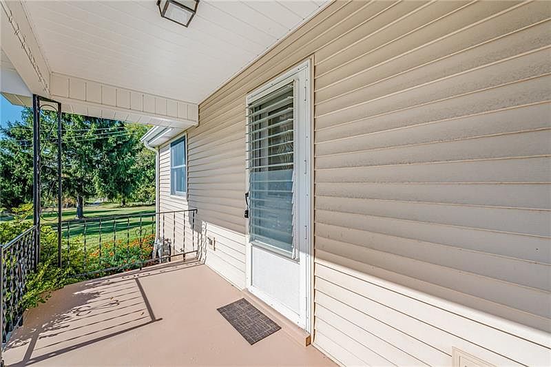 1598 Keystone Park Rd, New Alexandria, PA 15670 | Zillow