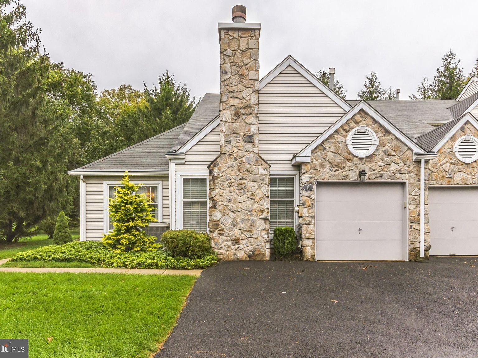 8 Martin Ct, Newtown, PA 18940 | Zillow