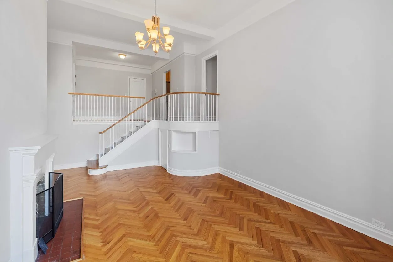 1 University Place in Greenwich Village : Sales, Rentals, Floorplans ...