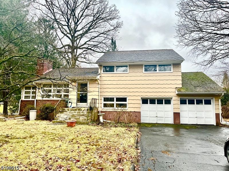 595 Kenneth St, Township Of Washington, NJ 07676 | Zillow
