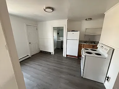 68 Howe Street - 3L - 68 Howe St Lewiston ME | Zillow