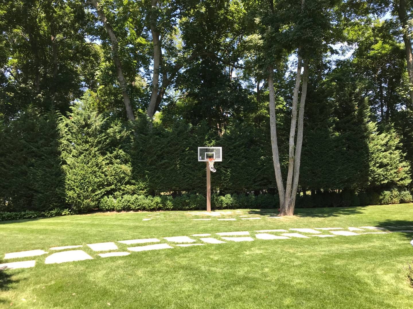 51 Dumar Dr, Sag Harbor, NY 11963 | Out East