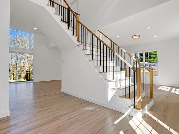 15 Deer Ridge Trl, Water Mill, NY 11976 | MLS #388119 | Zillow