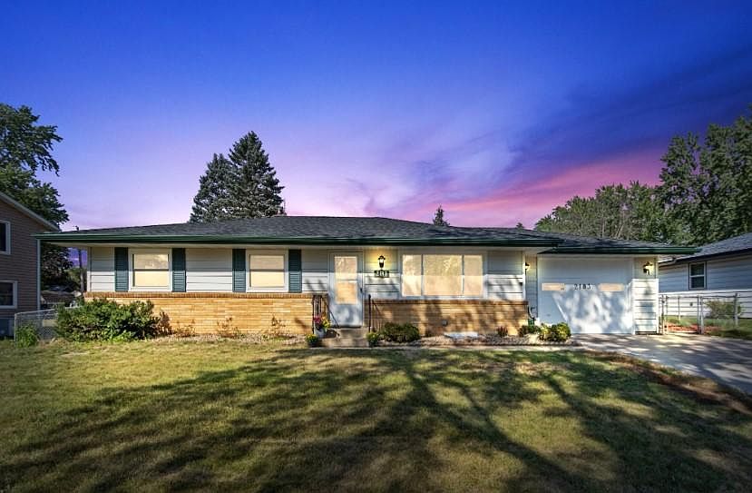 2183 Mapleview Ave E, Maplewood, MN 55109 | Zillow