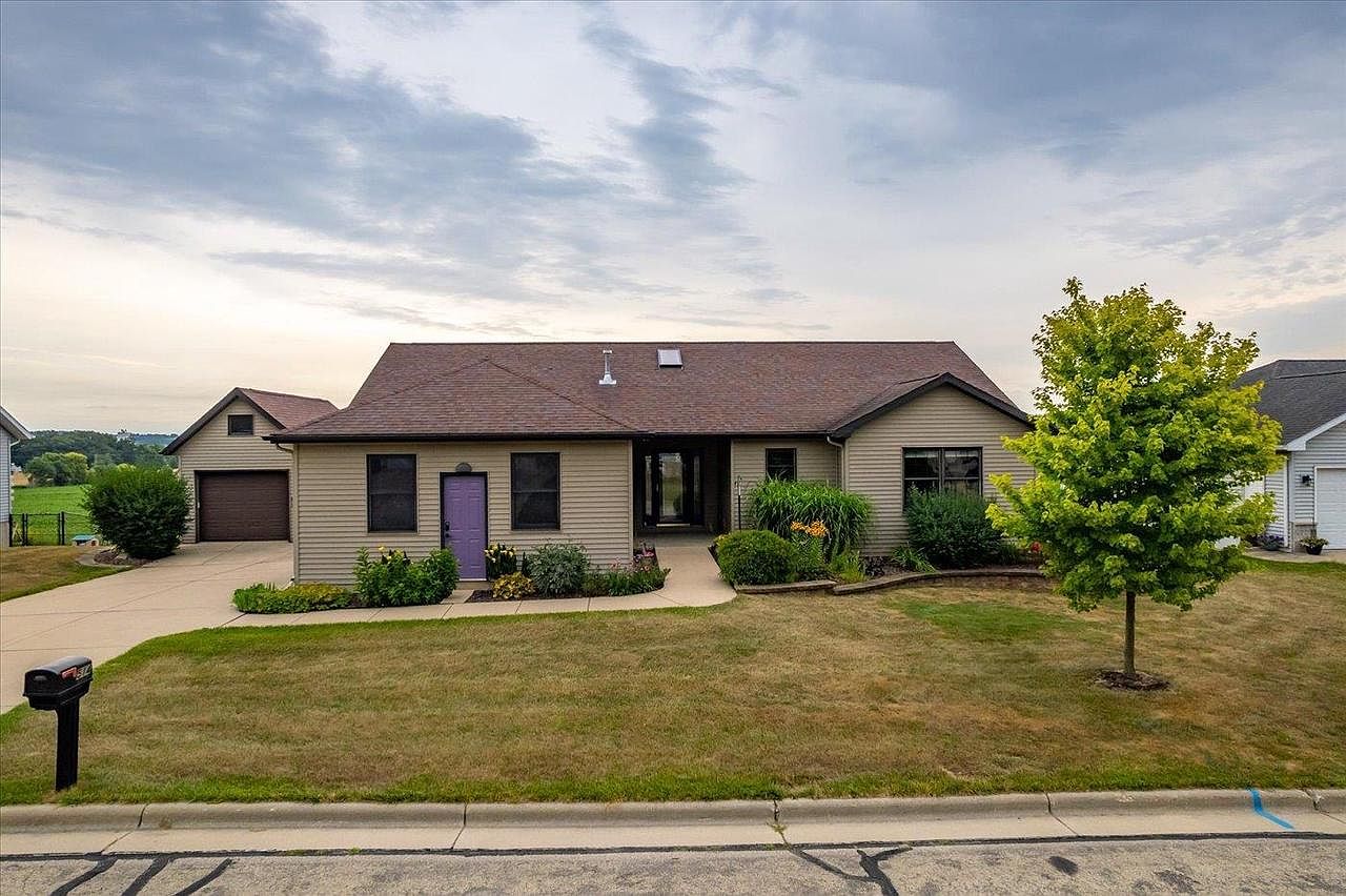 514 Montesian Court, Monticello, WI 53570 | Zillow