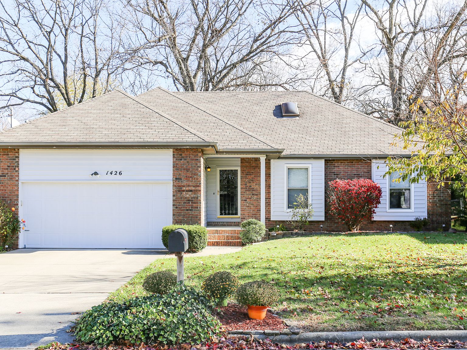 1426 S Arcadia Ave, Springfield, MO 65804 | Zillow