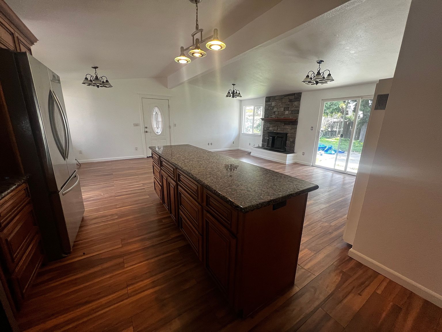 1195 Tyler St, Salinas, CA 93906 | Zillow