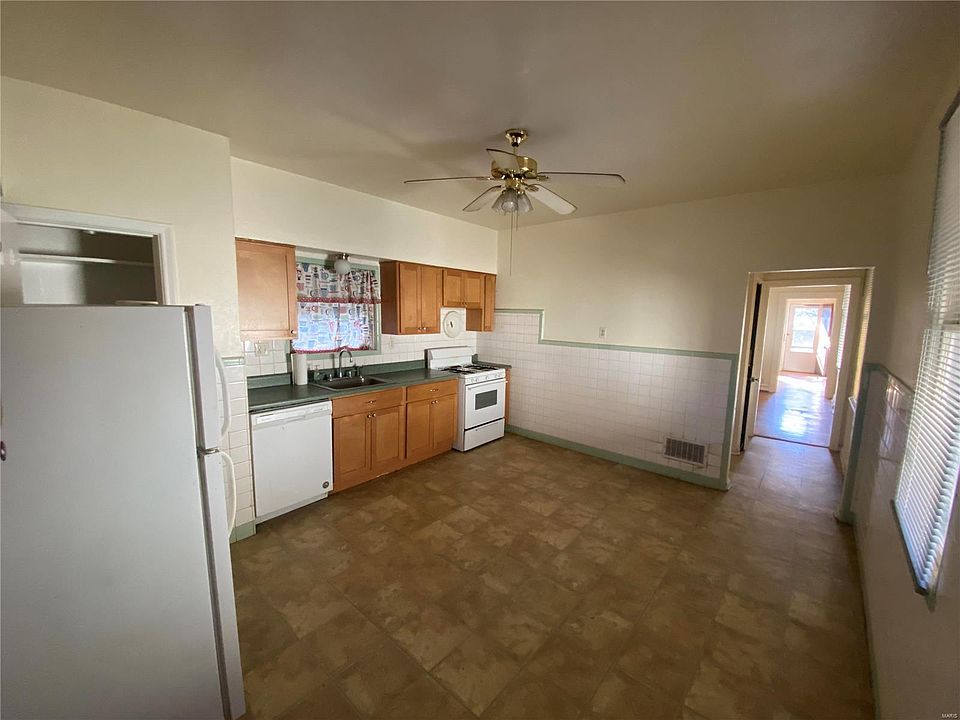 5345 Pattison Ave, Saint Louis, MO 63110 | Zillow