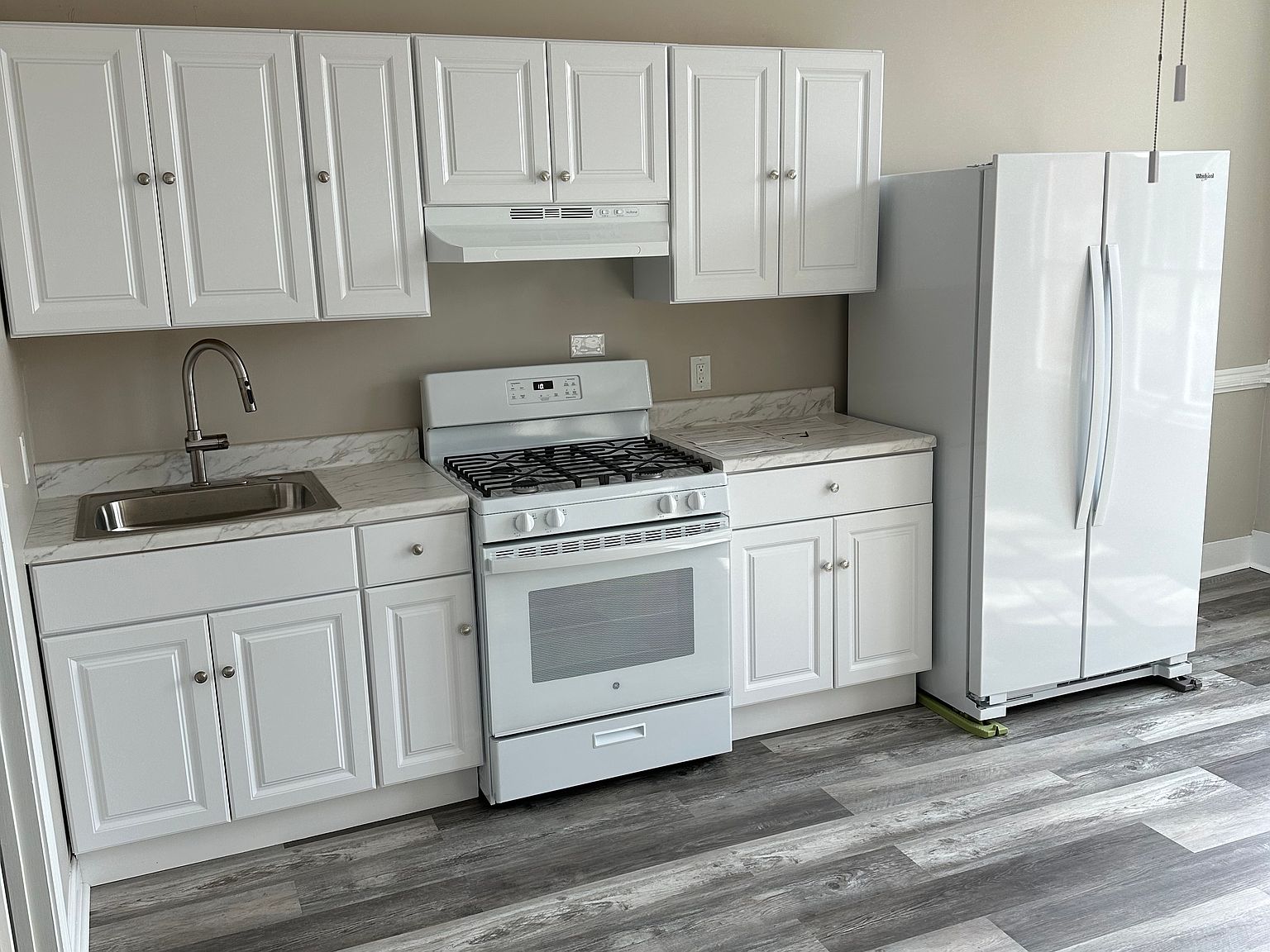 4 Merrimac Sq APT 2, Merrimac, MA 01860 | Zillow