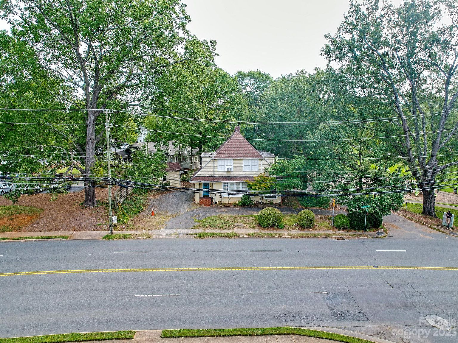 215 Providence Rd, Charlotte, NC 28207 | MLS #4073263 | Zillow