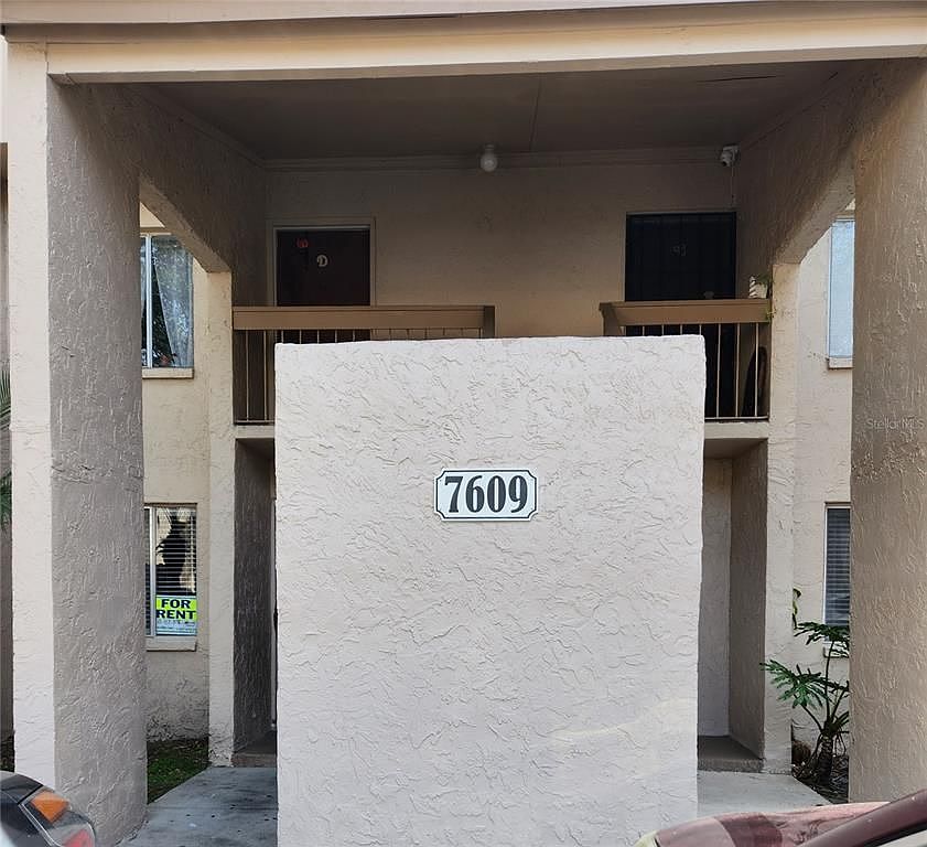 7609 Abbey Ln #4B, Tampa, FL 33617 | Zillow
