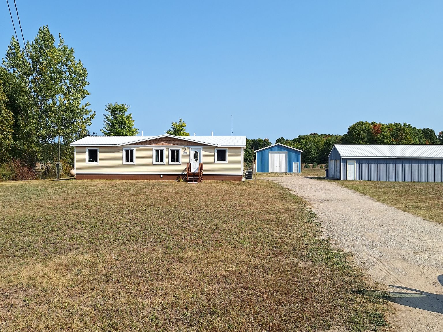 807 Bendon Rd, Interlochen, MI 49643 | Zillow