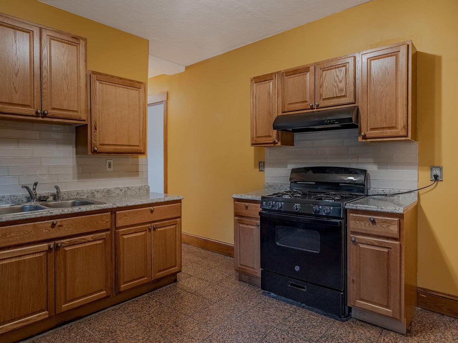 18 Mount Everett St FLOOR 3, Dorchester, MA 02125 | Zillow