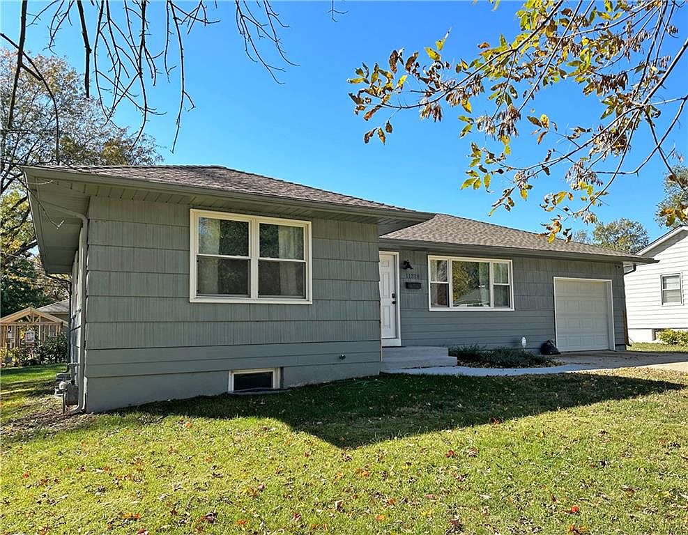 11318 Jackson Ave, Kansas City, MO 64137 | MLS #2491891 | Zillow