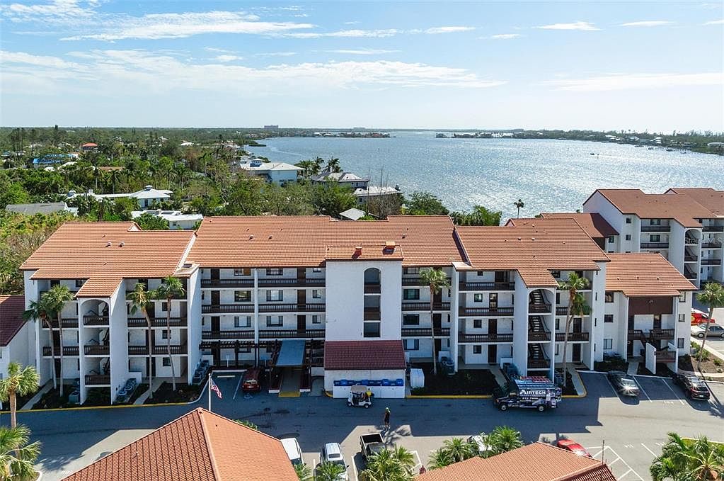 1624 Stickney Point Rd APT 401, Sarasota, FL 34231 | Zillow