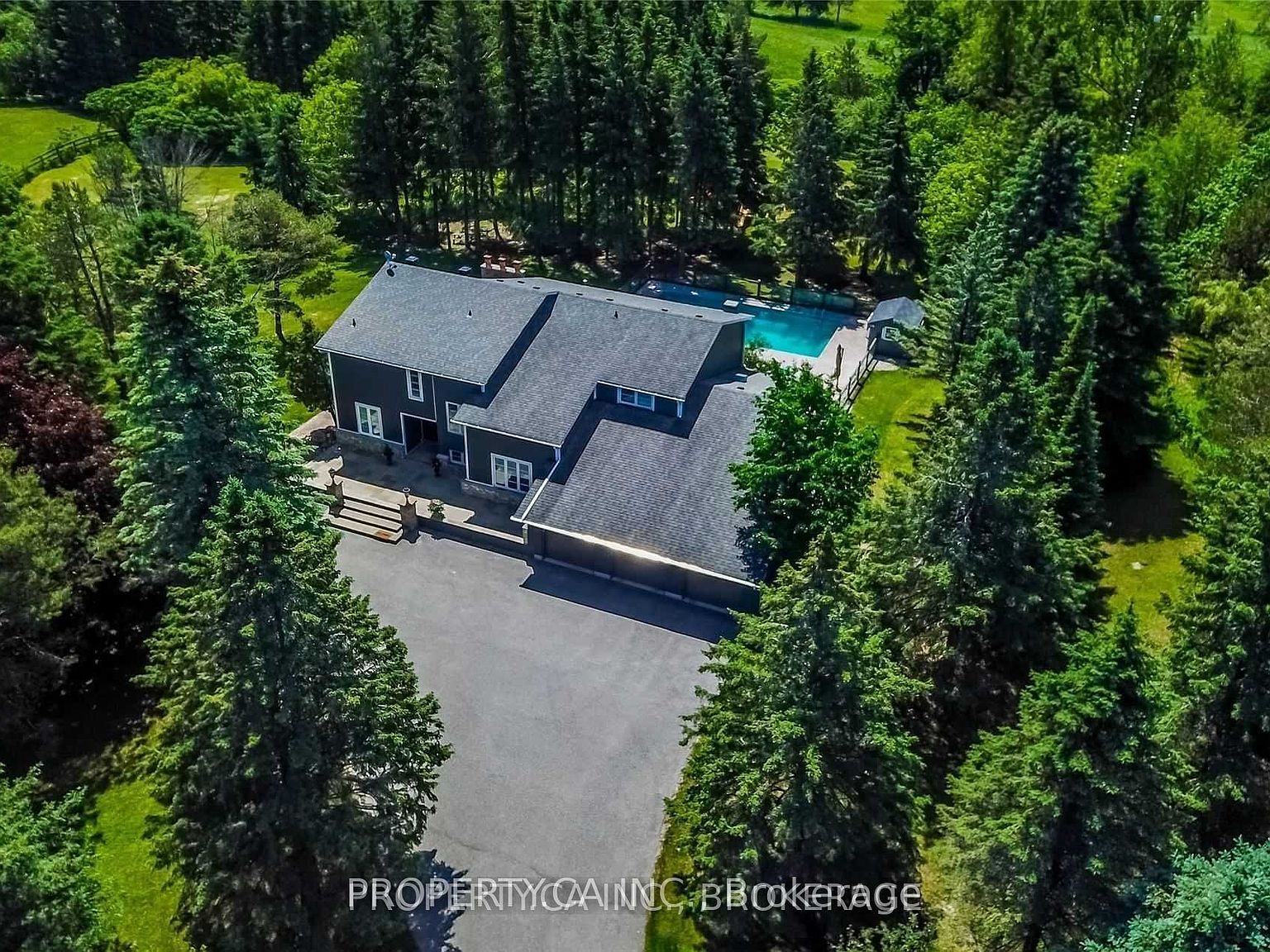95 Cavell Ave, King, ON L7B 1A3 | Zillow